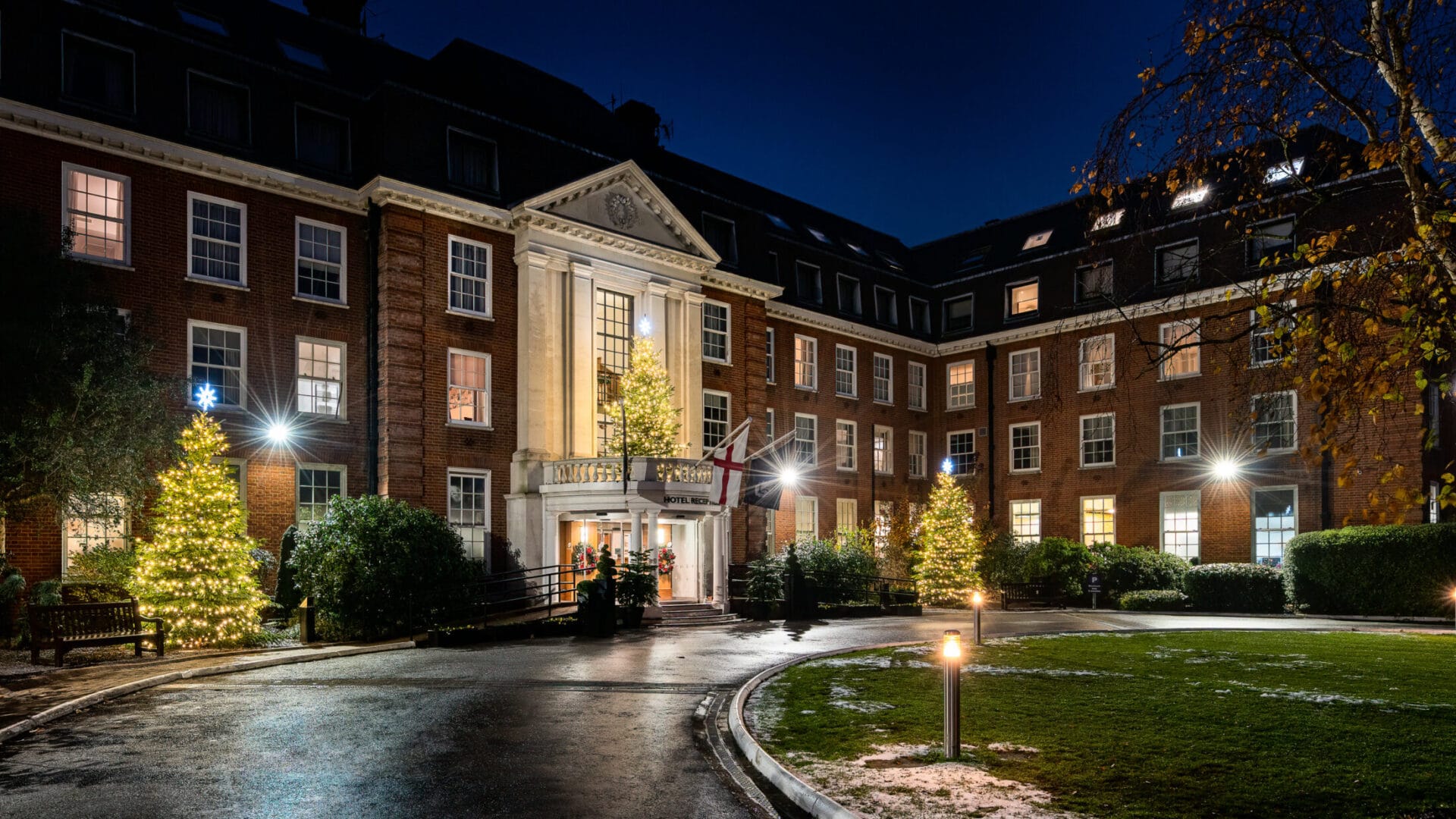 Lensbury Light Up - The Lensbury